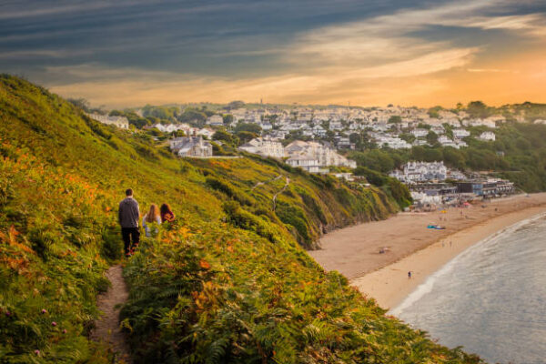Best Coastal Walks and Hiking Trails in Cornwall - Travel Easy World
