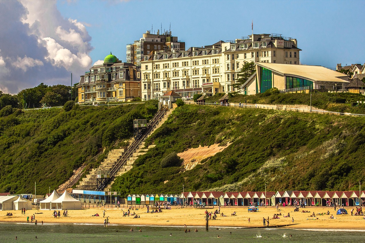 Top 10 Free Things to Do in Bournemouth in 2025 - Travel Easy World